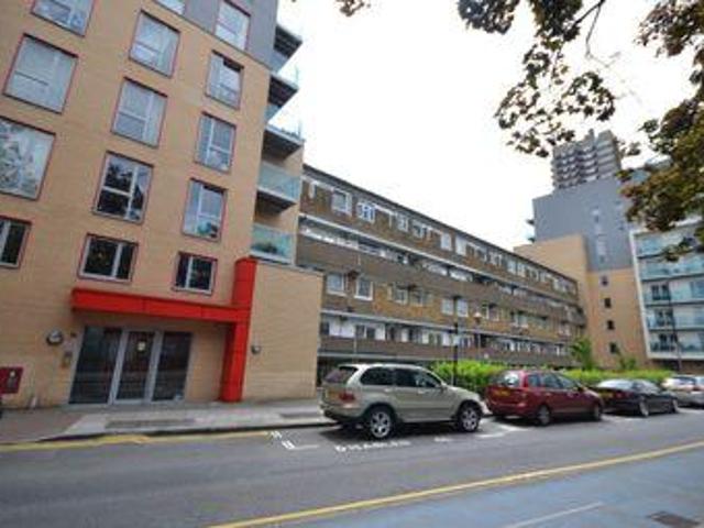 3 Bedrooms Flat for sale in Cable Street, London E1