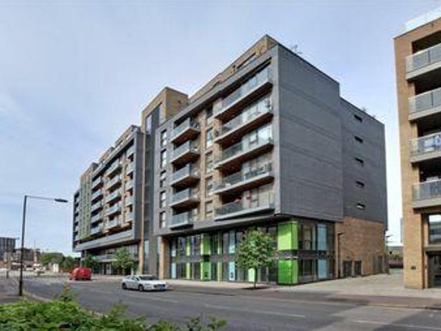 3 Bedrooms Flat for sale in Caledonian Point, 34 Norman Road, Greenwich, London SE10