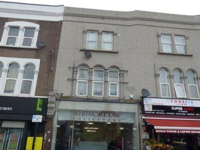 3 Bedrooms Flat for sale in Camaron Road, Seven Kings, Ilford, Essex IG3