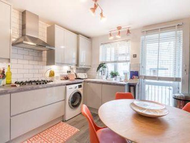 3 Bedrooms Flat for sale in Canterbury Terrace, Kilburn NW6