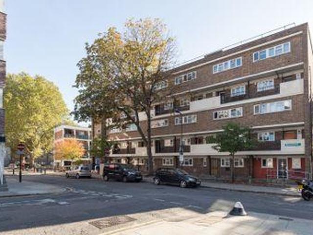 3 Bedrooms Flat for sale in Charles Square Estate, Hoxton N1