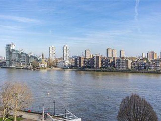 3 Bedrooms Flat for sale in Chelsea Crescent, Chelsea Harbour, London SW10