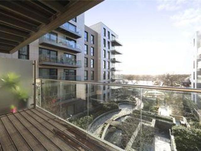 3 Bedrooms Flat for sale in City View Apartments, Devan Grove, London N4