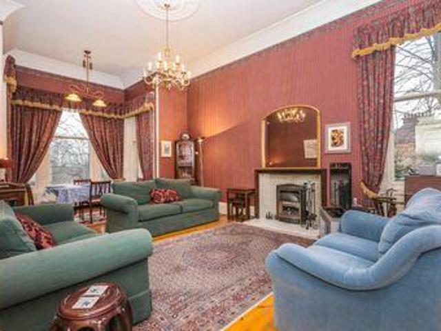3 Bedrooms Flat for sale in Craigmillar Park, Edinburgh EH16