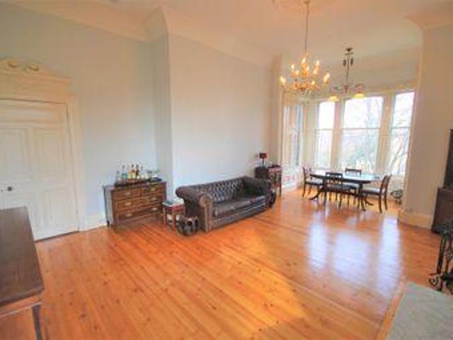 3 Bedrooms Flat for sale in Craigmillar Park, Newington, Edinburgh EH16