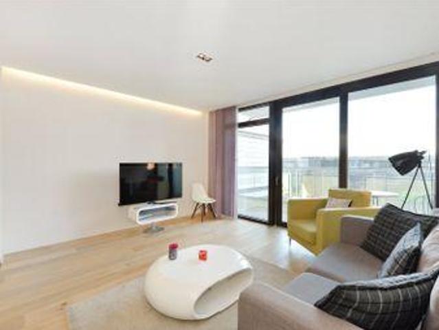 3 Bedrooms Flat for sale in Arthouse, 1 York Way N1C