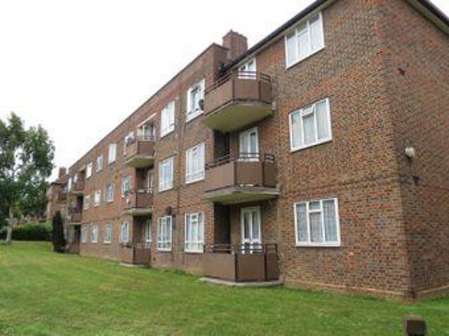 3 Bedrooms Flat for sale in Aubyn Square, London SW15