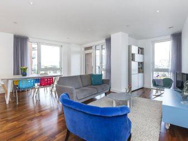 3 Bedrooms Flat for sale in Bellville House, 4 John Donne Way, London SE10