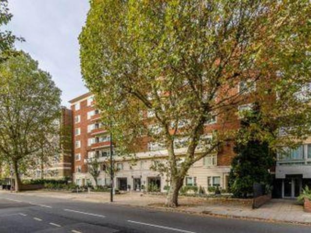 3 Bedrooms Flat for sale in Bentinck Close, St John´s Wood NW8