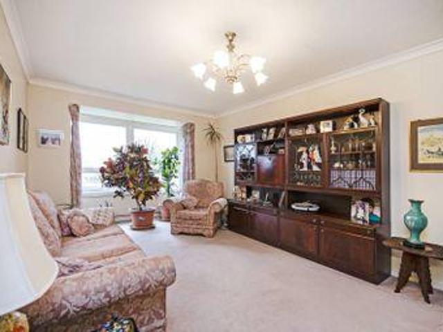 3 Bedrooms Flat for sale in Brampton Grove, Hendon NW4