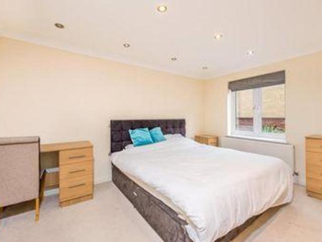 3 Bedrooms Flat for sale in Brigantine Court, 7 Spert Street E14