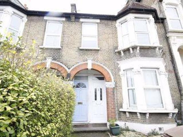 3 Bedrooms Flat for sale in Goldsmith Road, Leyton, London E10
