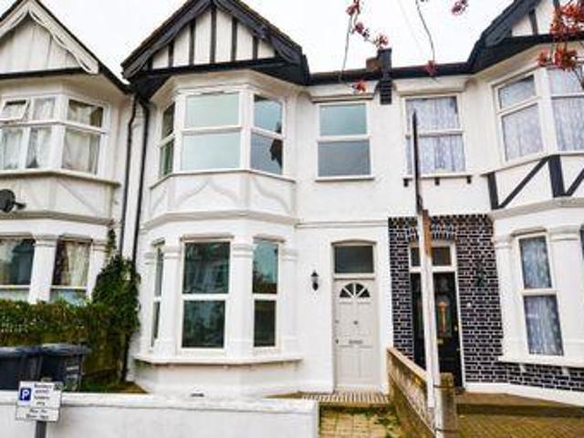 3 Bedrooms Flat for sale in Gillingham Road, London NW2