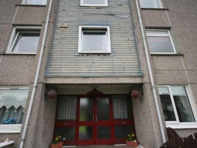 3 Bedrooms Flat for sale in Glenapp Road, Paisley PA2