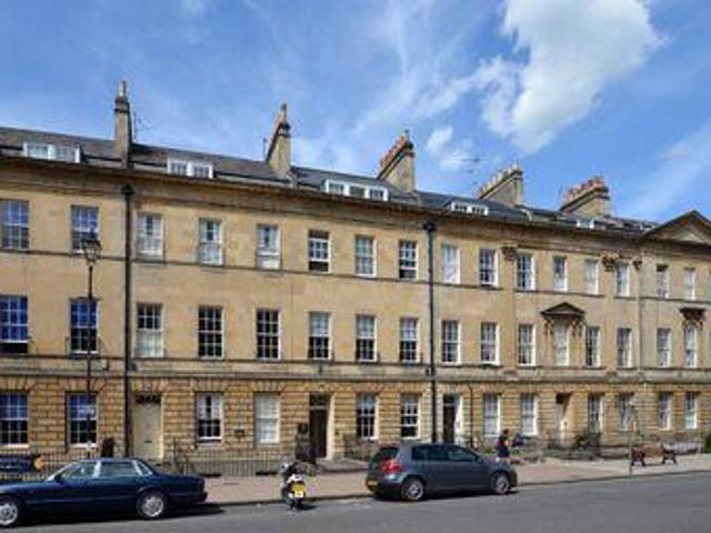 3 Bedrooms Flat for sale in Great Pulteney Street, Bath BA2
