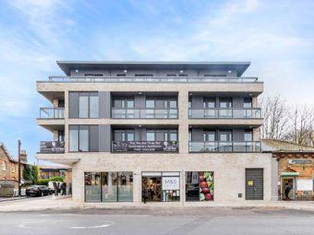 3 Bedrooms Flat for sale in Grove Vale, London SE22
