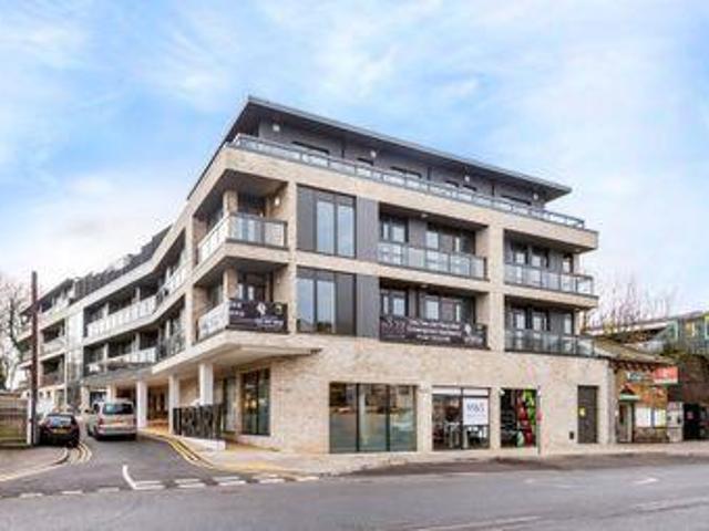 3 Bedrooms Flat for sale in Grove Vale, London SE22