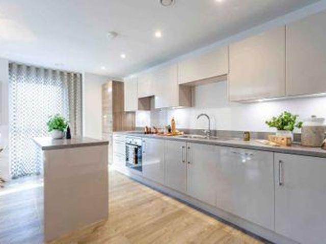 3 Bedrooms Flat for sale in Davigdor Road, Brighton And Hove BN3