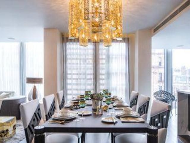 3 Bedrooms Flat for sale in Damac Tower, Nine Elms, London SW8