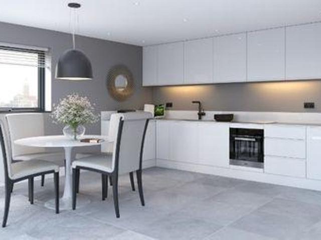 3 Bedrooms Flat for sale in Danforth Apartments, Furness Quay, Salford M50