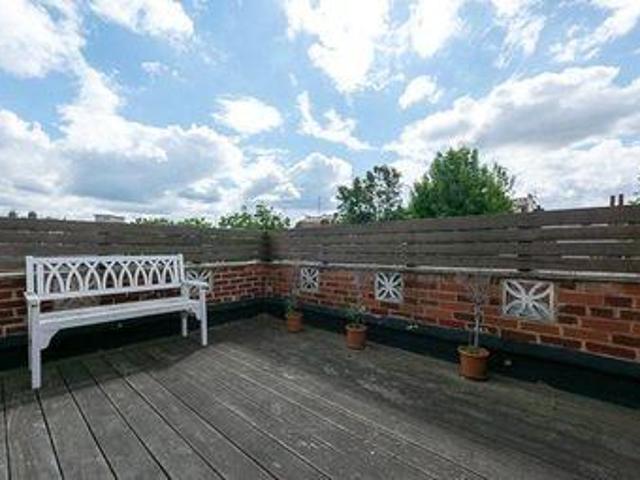 3 Bedrooms Flat for sale in Dean Road, London NW2
