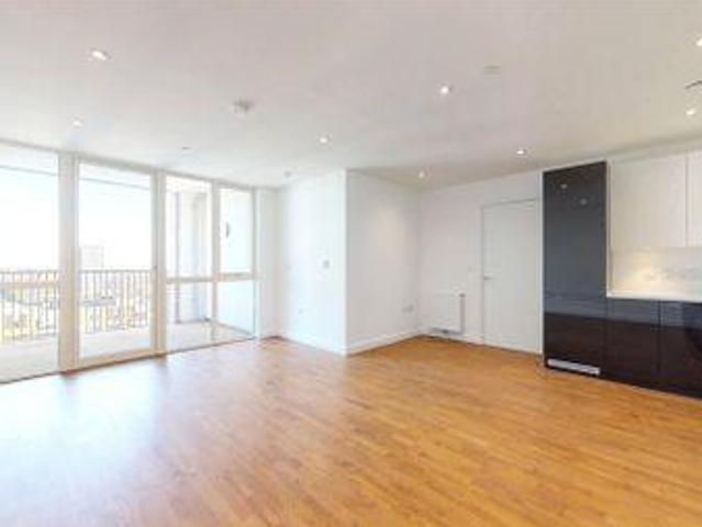 3 Bedrooms Flat for sale in Discovery Tower, Canning Town E16