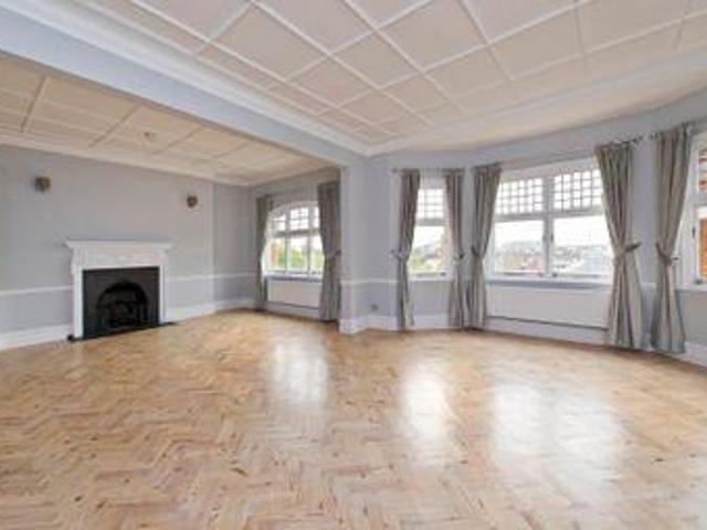 3 Bedrooms Flat for sale in Draycott Avenue, London SW3
