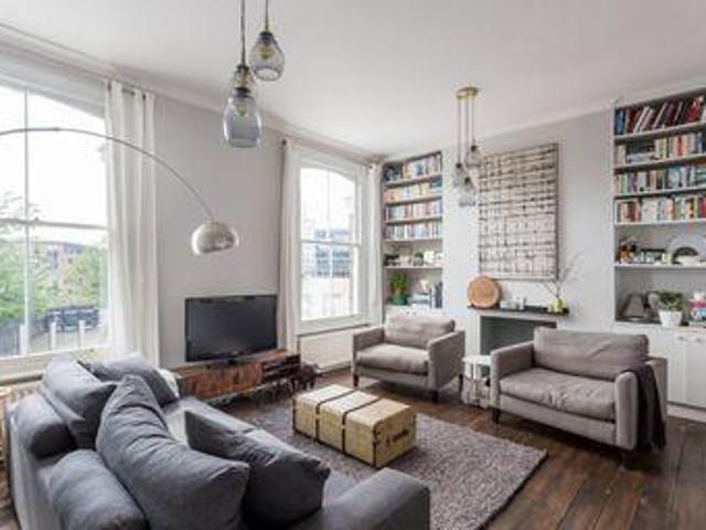 3 Bedrooms Flat for sale in Drayton Park, Highbury, London N5