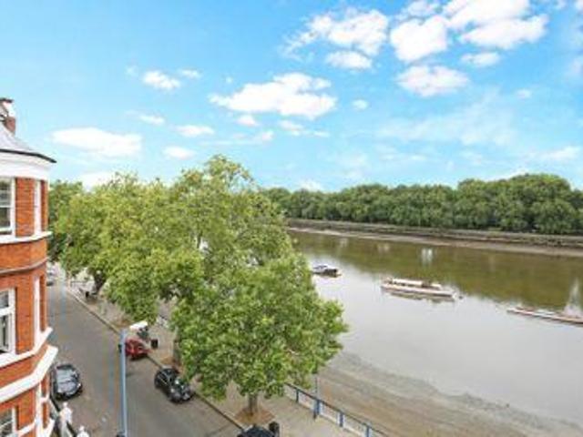 3 Bedrooms Flat for sale in Embankment, London SW15
