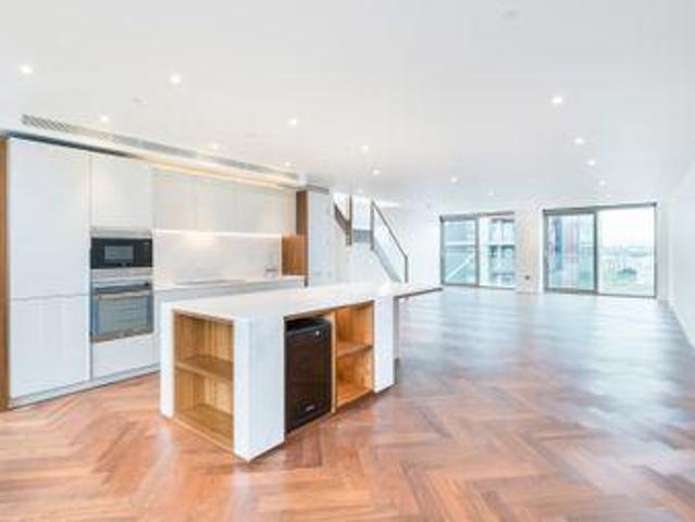 3 Bedrooms Flat for sale in Embassy Gardens, Capital Building, London, Sw8, London SW11