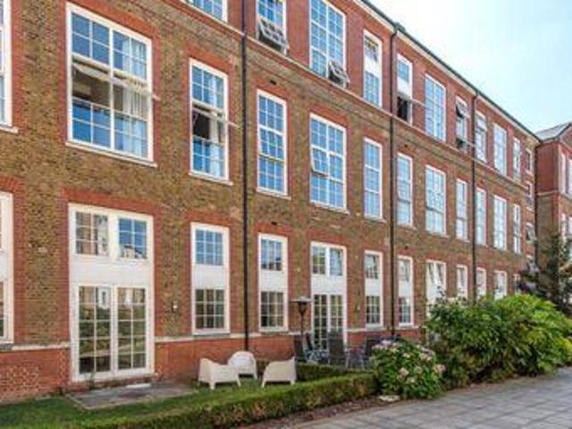 3 Bedrooms Flat for sale in Enfield Road, Islington, London N1