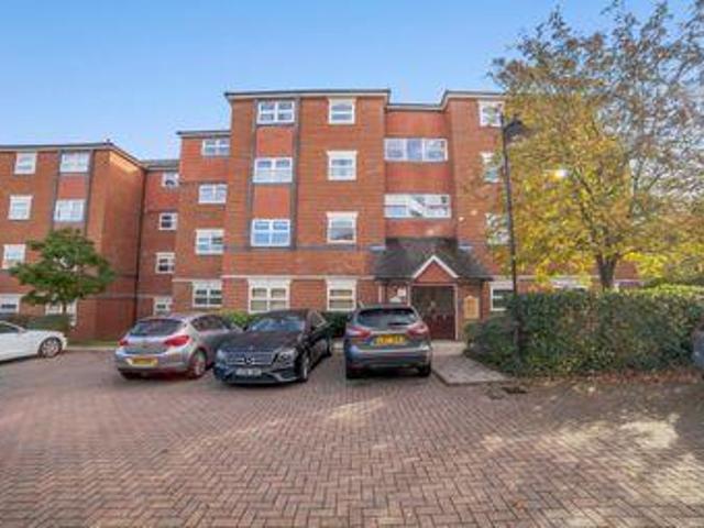 3 Bedrooms Flat for sale in Elderfield Place, London SW17