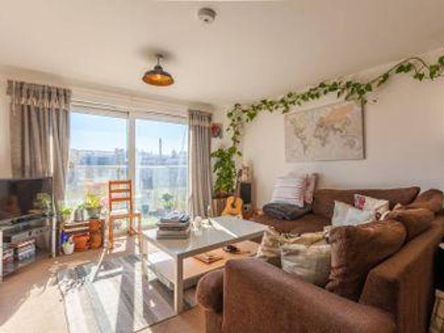 3 Bedrooms Flat for sale in Fortius Apartments, Bow E3