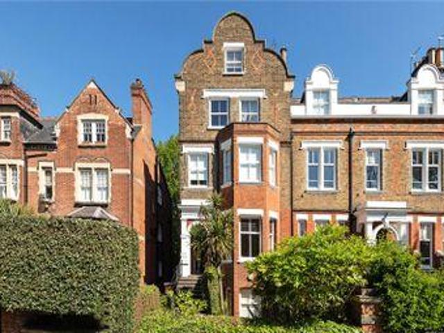 3 Bedrooms Flat for sale in Fellows Road, London NW3