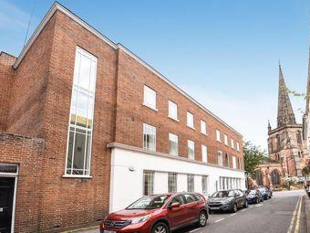 3 Bedrooms Flat for sale in Flat 2, Offa Court, Offa Street, Hereford HR1