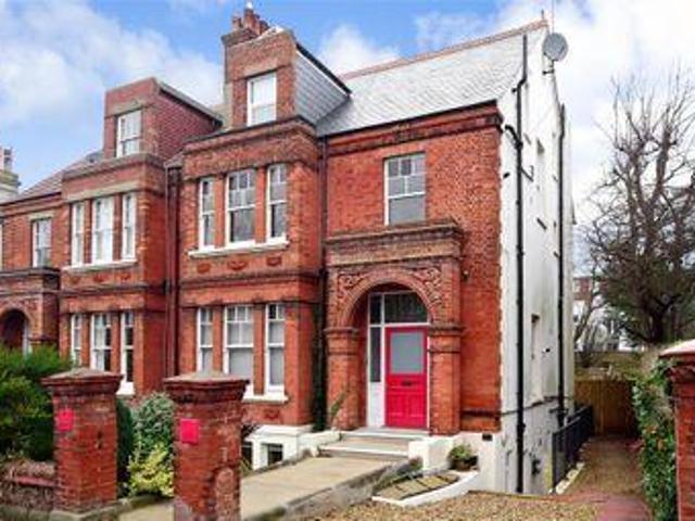 3 Bedrooms Flat for sale in Florence Road, Brighton, East Sussex BN1