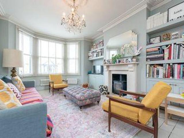 3 Bedrooms Flat for sale in Furness Road, London NW10