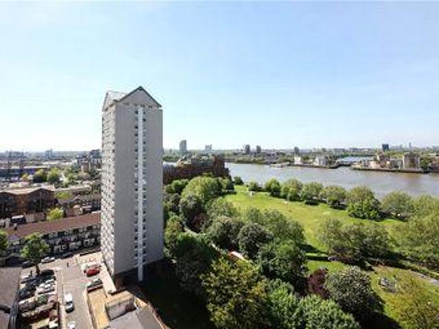 3 Bedrooms Flat for sale in Knighthead Point, The Quarterdeck, London E14