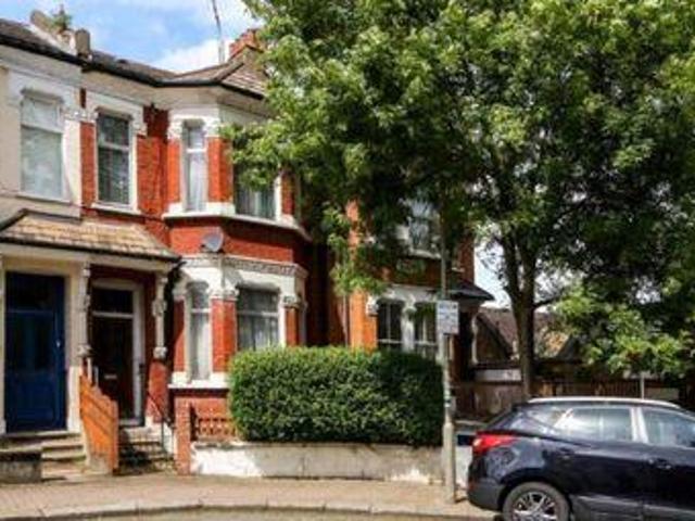 3 Bedrooms Flat for sale in Kathleen Road, Battersea, London SW11