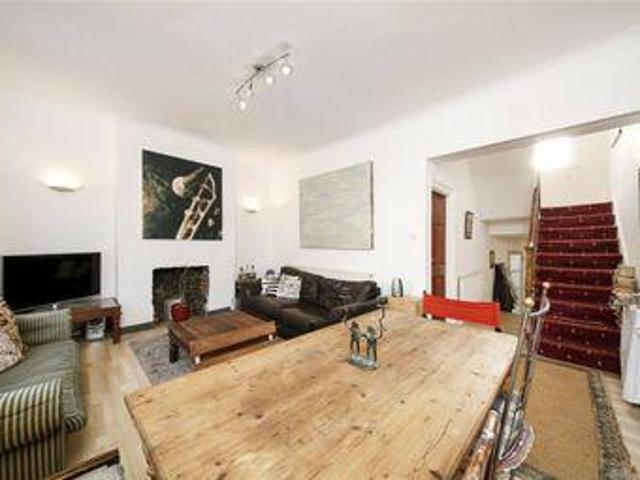 3 Bedrooms Flat for sale in Kellett Road, London SW2