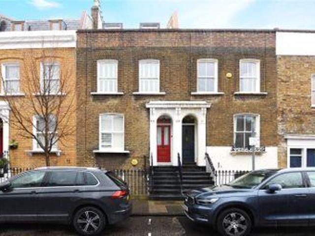 3 Bedrooms Flat for sale in Kenilworth Road, Bow, London E3