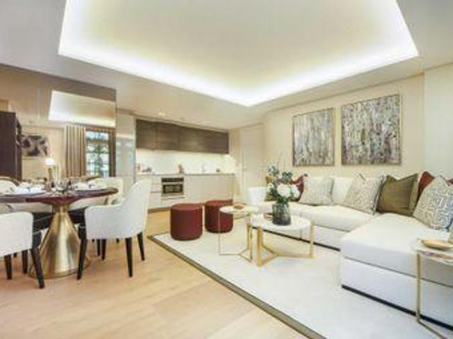 3 Bedrooms Flat for sale in Kensington Gardens Square, London W2
