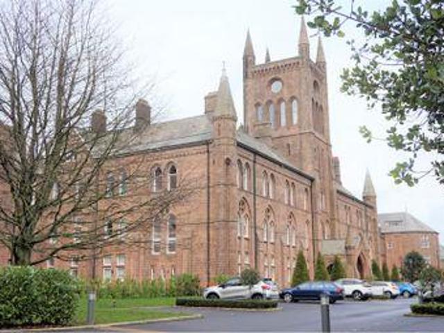 3 Bedrooms Flat for sale in Kershaw Drive, Lancaster LA1