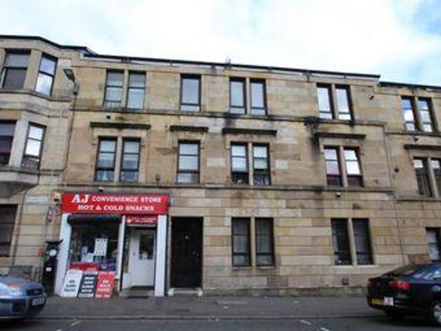 3 Bedrooms Flat for sale in Kilnside Road, Paisley, Renfrewshire PA1