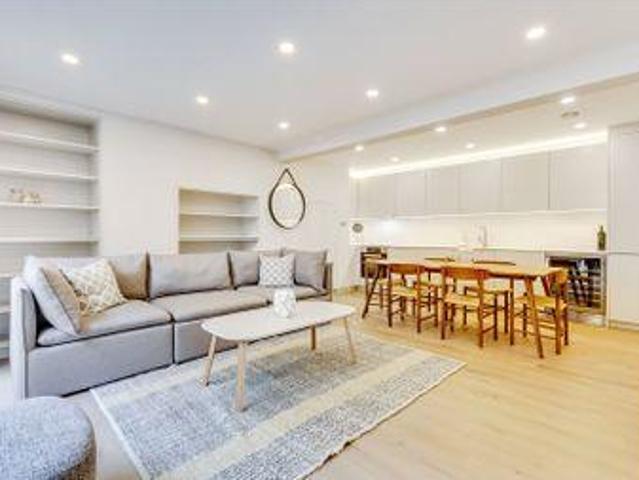 3 Bedrooms Flat for sale in Hornton Street, Kensington, London W8