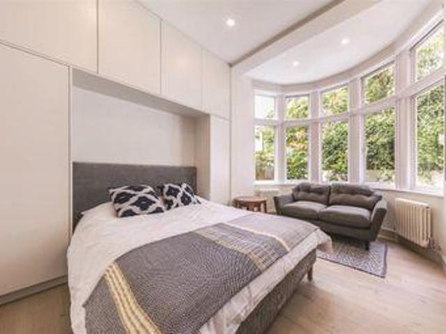 3 Bedrooms Flat for sale in Hornton Street, London W8