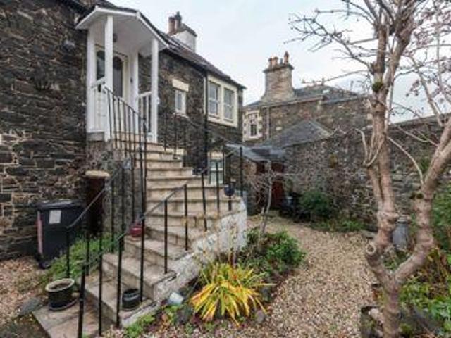 3 Bedrooms Flat for sale in Haystoun Place, Peebles, Borders EH45