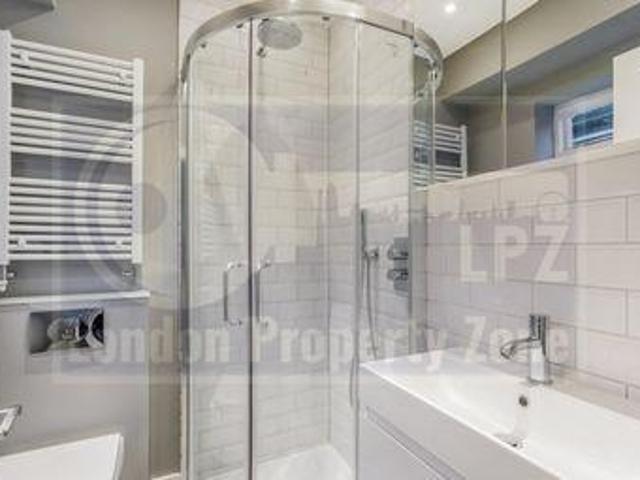 3 Bedrooms Flat for sale in Hammersmith Grove, Hammersmith W6