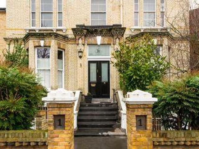 3 Bedrooms Flat for sale in Harley Road, Primrose Hill NW3