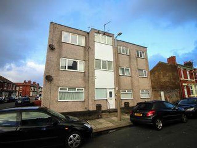 3 Bedrooms Flat for sale in Harris Street, Fleetwood FY7